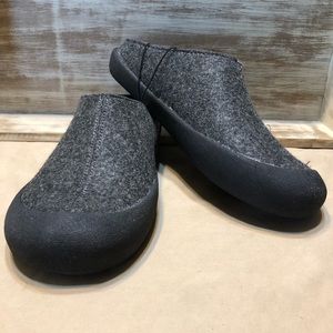 Goodfellow & Co | Shoes | Nice Mens Moccasin Slippers Nwt Gray | Poshmark